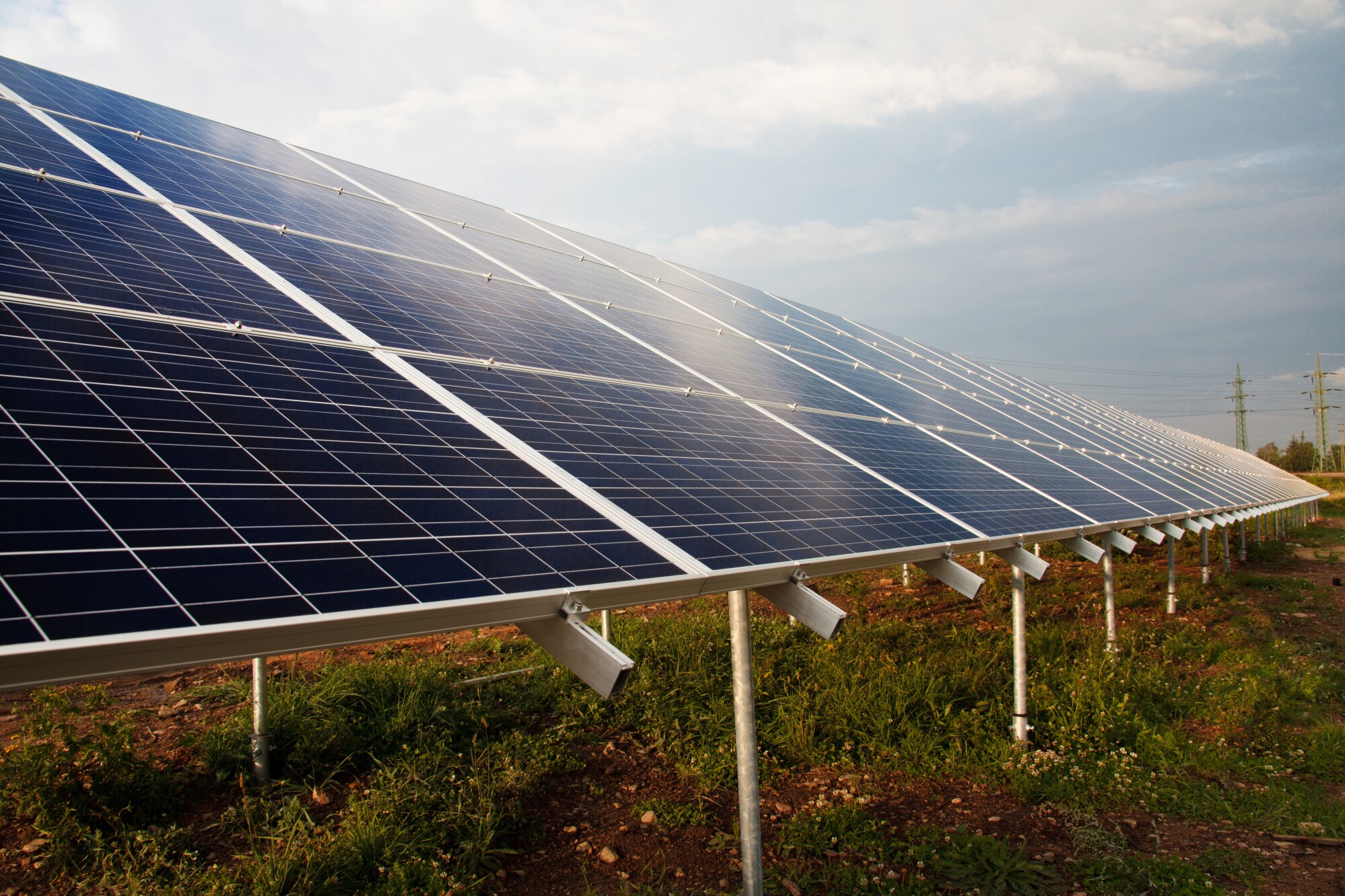 6 Cool Facts About Solar Farms in Indiana - How Gem