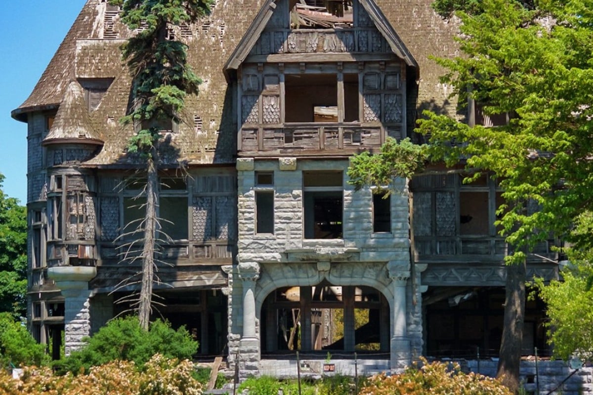 7 Ways to Transform Neglected Properties into Modern Masterpieces - How Gem