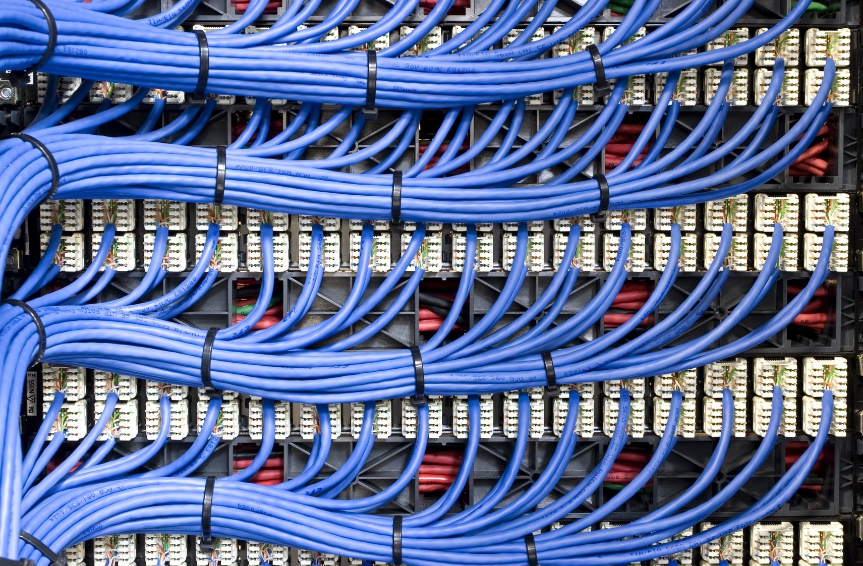 The Importance of Proper Data Cabling Installation - How Gem